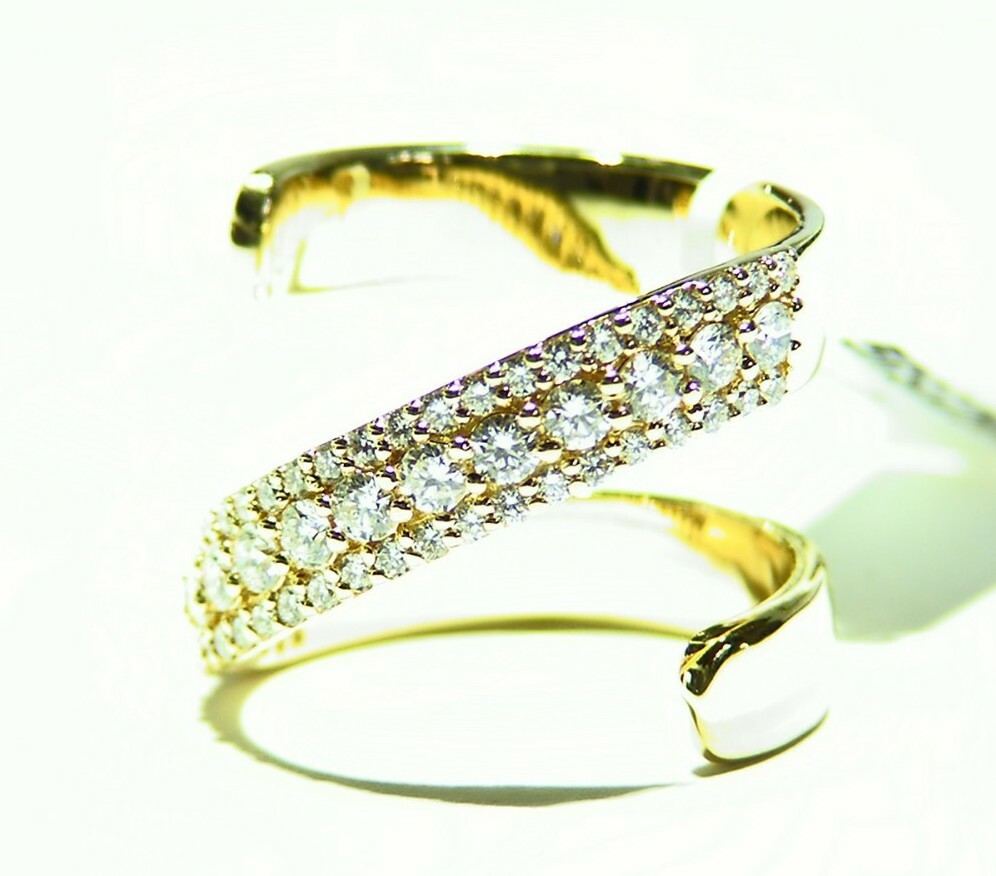 Classic Italian Design 18K Gold Natural Round Cut Diamond Wedding Ring ...