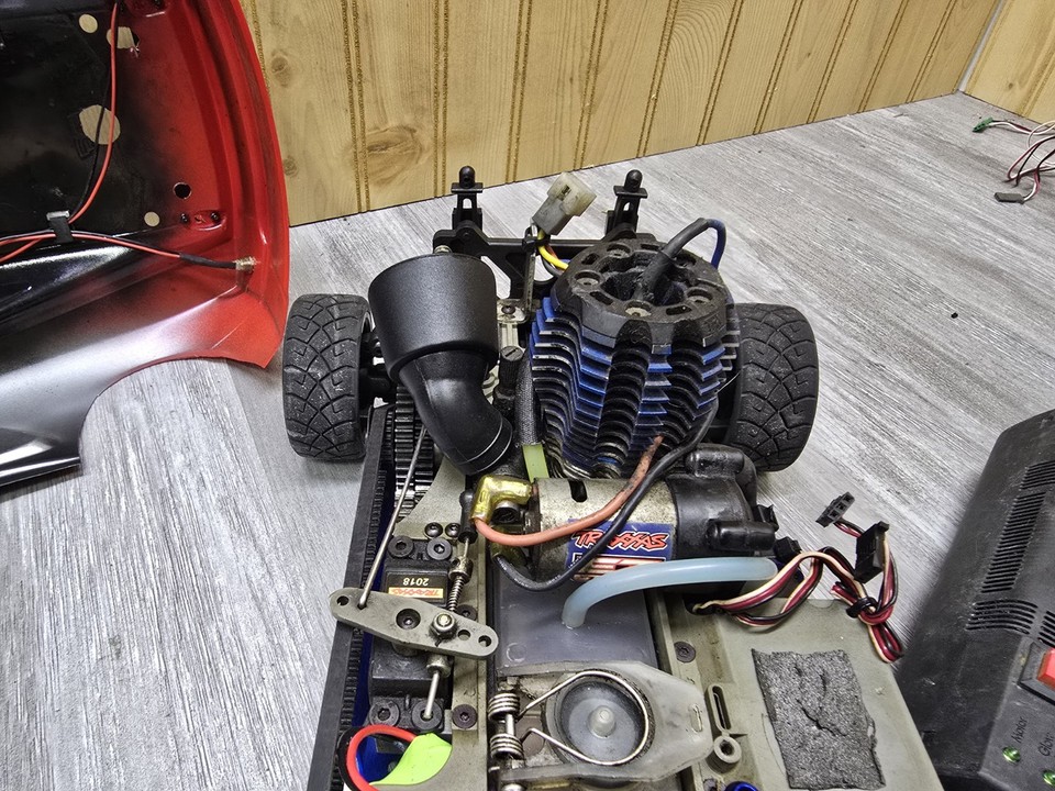 Traxxas Nitro 4-Tec 3.3 Nitro AWD 70+ MPH 2 Speed On Road Touring Car ...