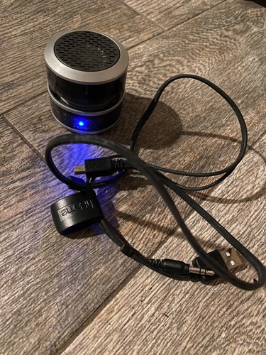 iHome iHM60 Clear Blue Rechargeable Battery Aux Portable Speaker Plenty ...