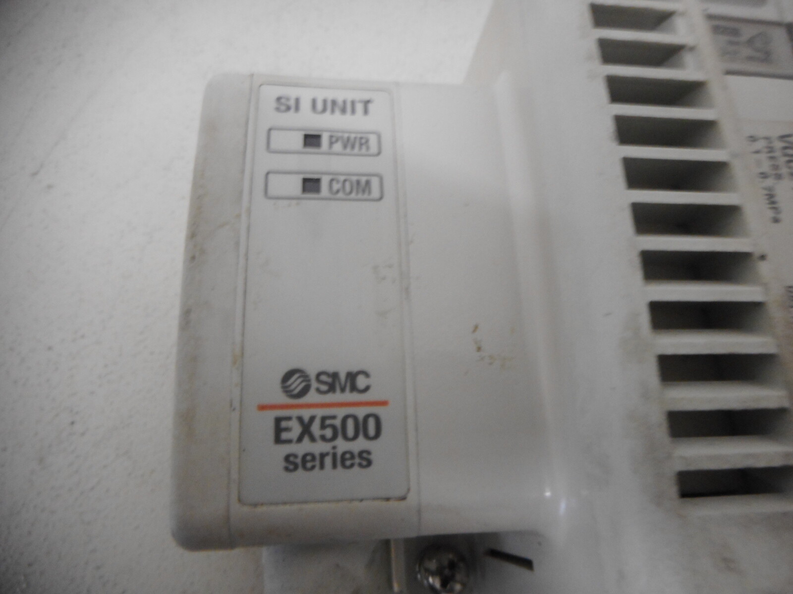 SMC Valve Terminal With DeviceNet Serial Comms 5 X Valves Ex500-q101 ...