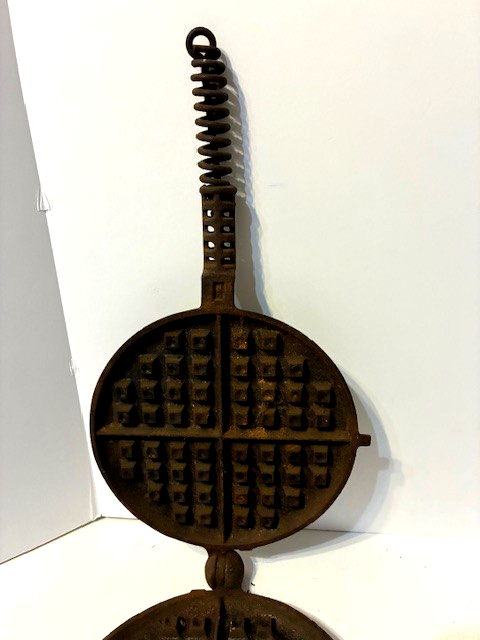 Griswold American No. 8 Waffle Iron w/ Base (885/886/975-D) Patd. 1908 ...