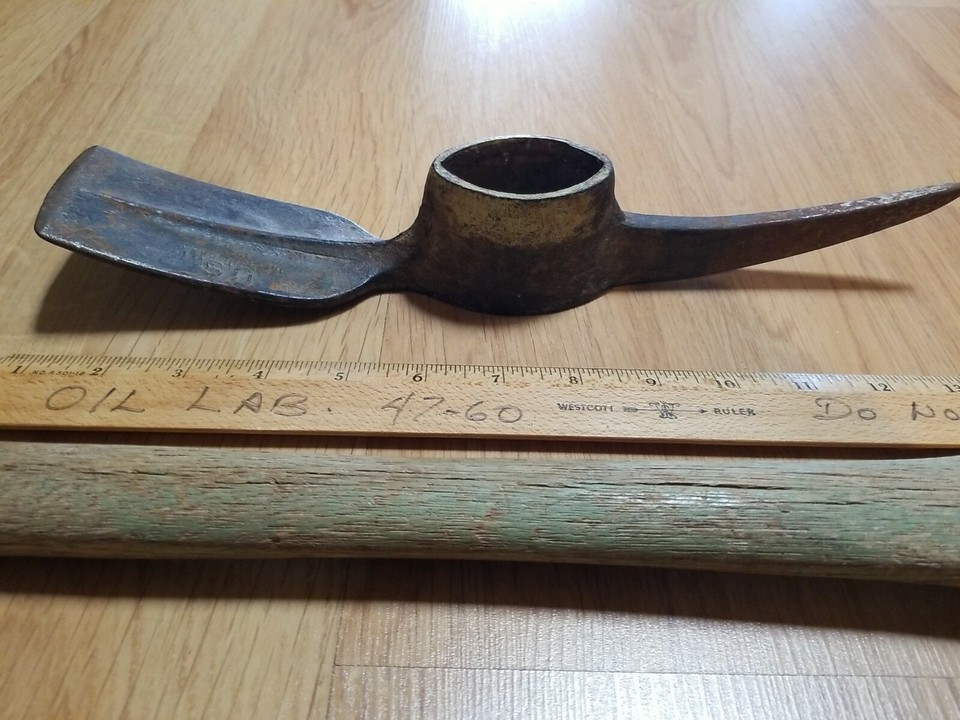 Vintage WW2 1944 Diamond Calk U.S. Military Entrenching Tool Pick Axe ...