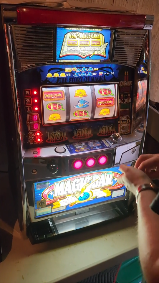 Bellco MAGIC BAR 1 Pachislo Slot Machine, Coins, Key, 120V | eBay