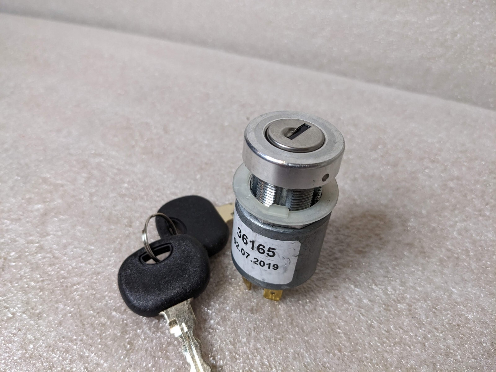 KAT 36165 Ignition Starter Switch 2-Keys 4-Phase Contacts 50 15 75 83 ...