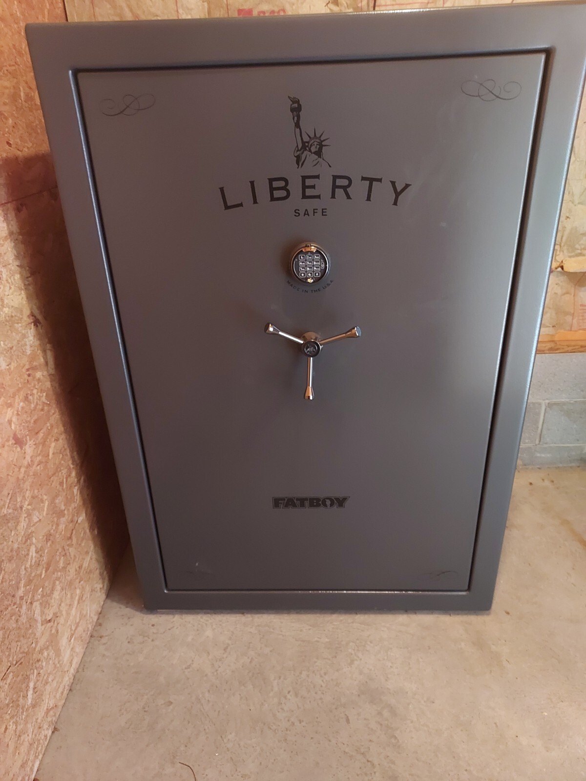 home safe fireproof, Liberty Fatboy, 60", excellent cond., lighted ...