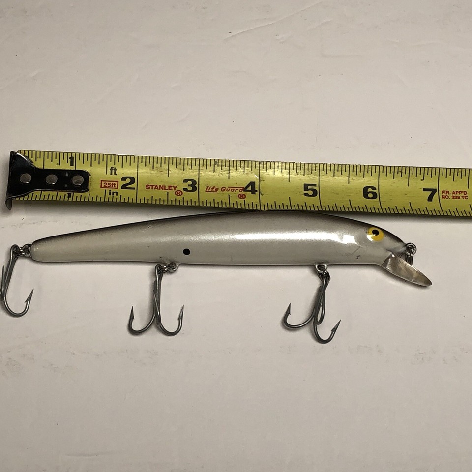 Lot of 12 Large Musky Pike Fishing Lures, AC PLUG, HEDDON, BLUE FOX ...