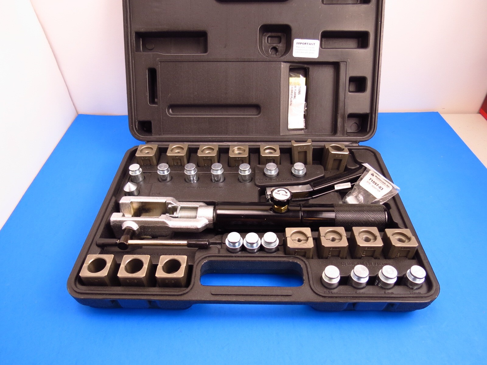 Mastercool 71475 PRA Deluxe Master Universal Hydraulic Flaring Tool Kit ...