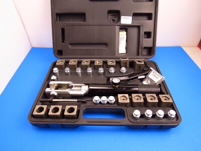 Mastercool 71475 PRA Deluxe Master Universal Hydraulic Flaring Tool Kit ...