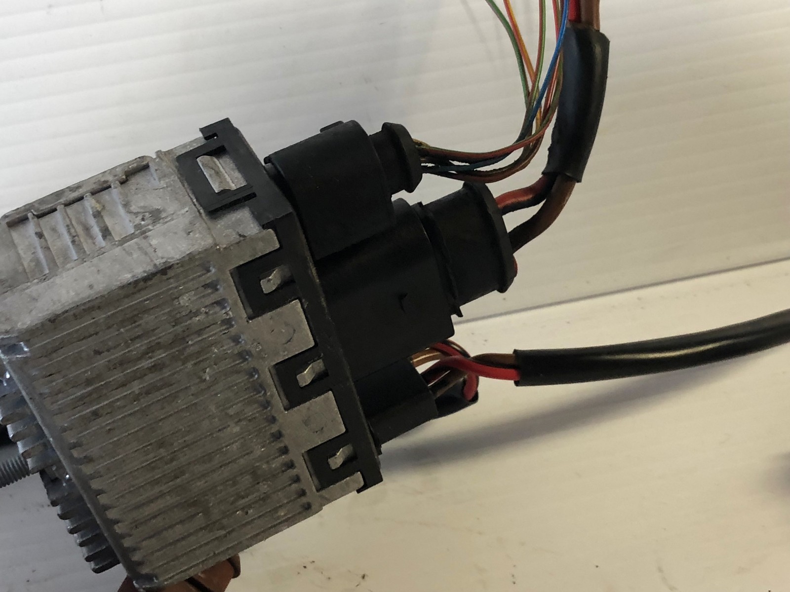 2005 - 2008 Audi A4 A6 Engine Cooling Fan Control Module Unit 89 8027 ...