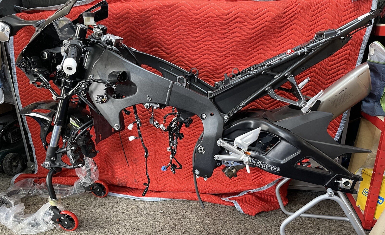 HONDA CBR1000RR-R FIREBLADE ST SC82 2020/21 FRAME/CHASSIS NEW & UNUSED ...