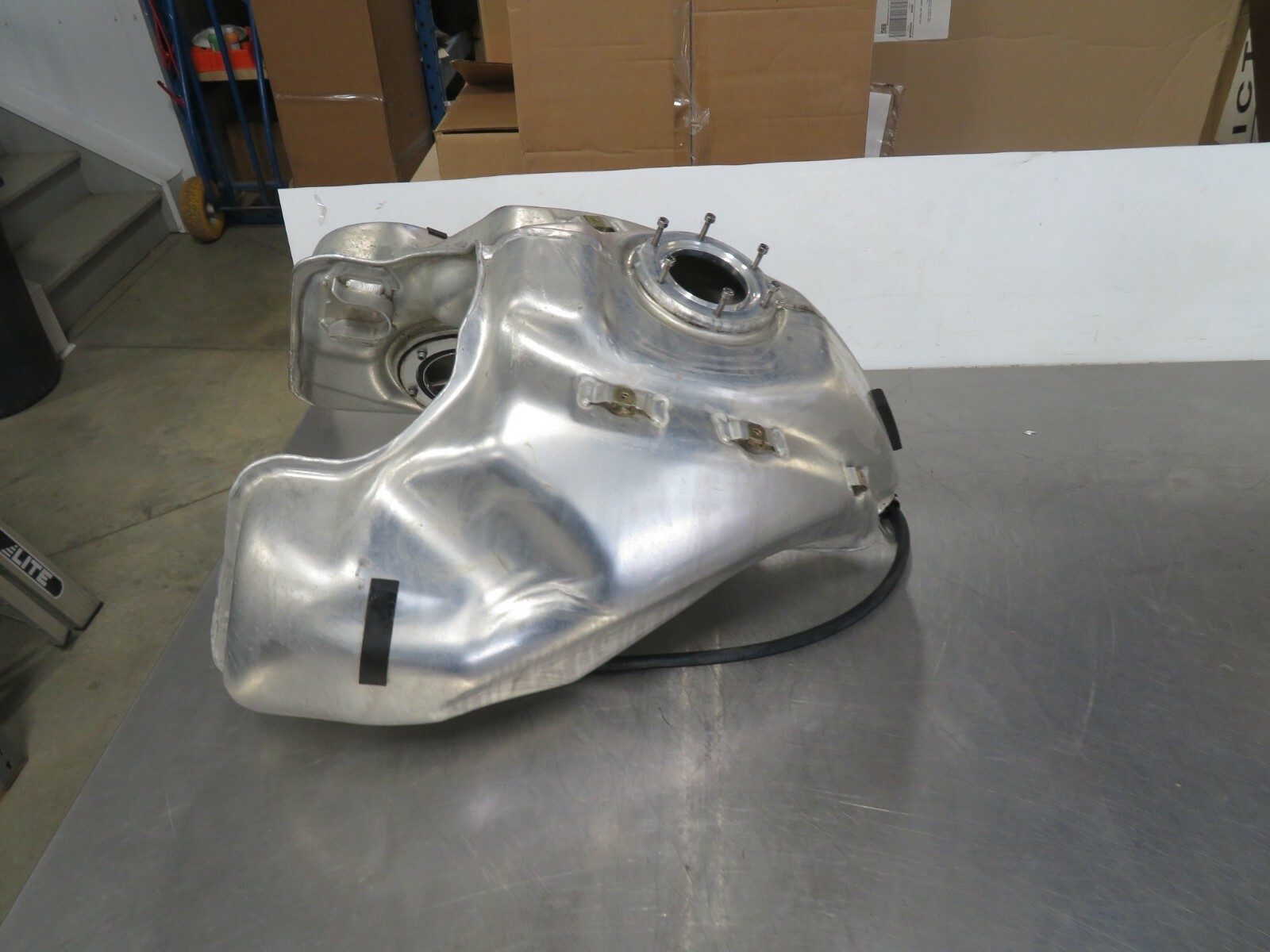 EB612 2004 04 BMW R1100S GAS FUEL TANK | eBay