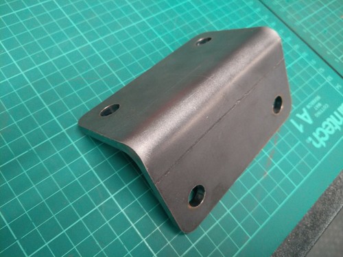 MILD STEEL ANGLE IRON | 65MM X 65MM X 6MM THICK / PRE DRILLED. SOLD AS ...