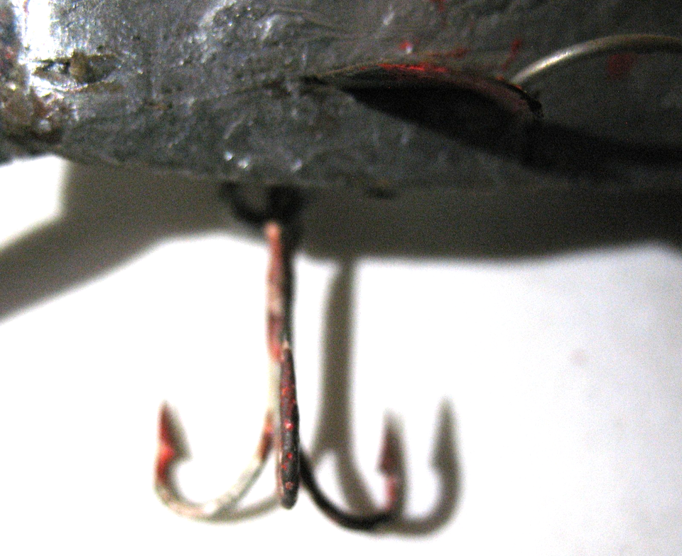 Ant. Hand Carved + Painted Silver+Red Ice Spear Fishing Decoy w 3 ...