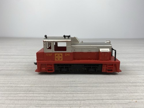 TYCO Santa Fe ATSF 241 Diesel Switcher Locomotive, HO Scale | eBay