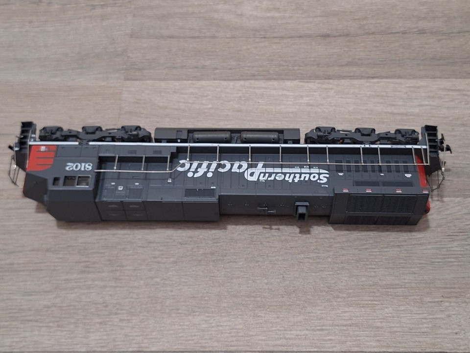 ⭐ ATHEARN 4907 HO SCALE SOUTHERN PACIFIC GE C44-9W DIESEL LOCOMOTIVE ...