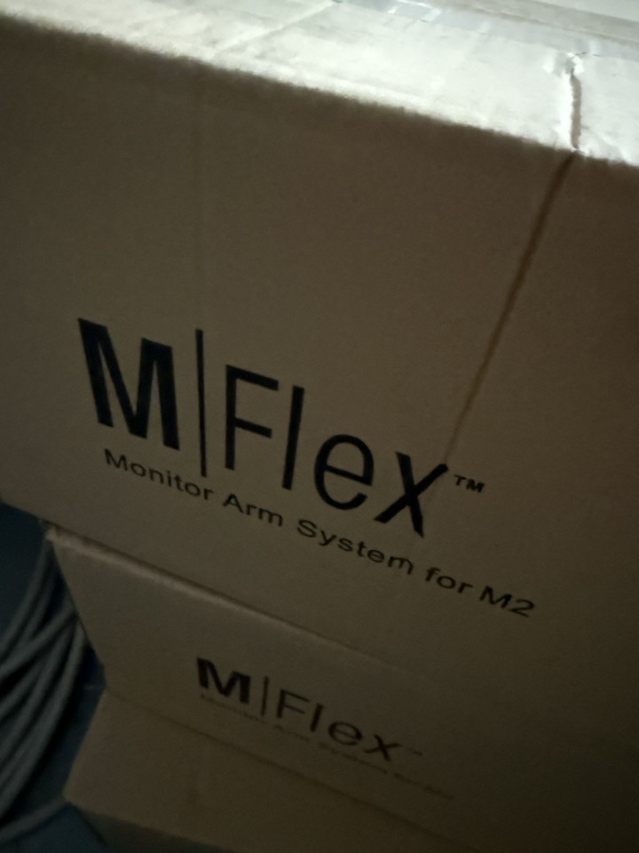 Humanscale M/Flex Desk Mount Monitor Arm Silver Tilt & Rotate Universal ...