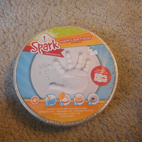 SPARK COLORBOK - HAPPY BIRTHDAY ROUND PLASTER MOLDING KIT IN TIN (NEW ...