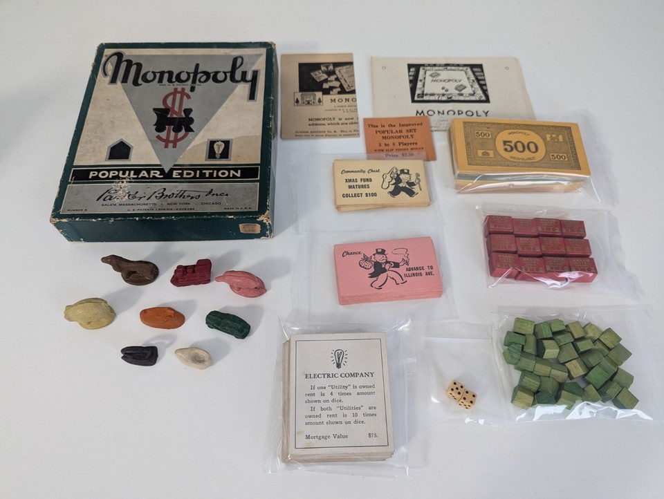 Vintage 1930s MONOPOLY Game - 8 RARE Composite Tokens, Wood Hotels ...