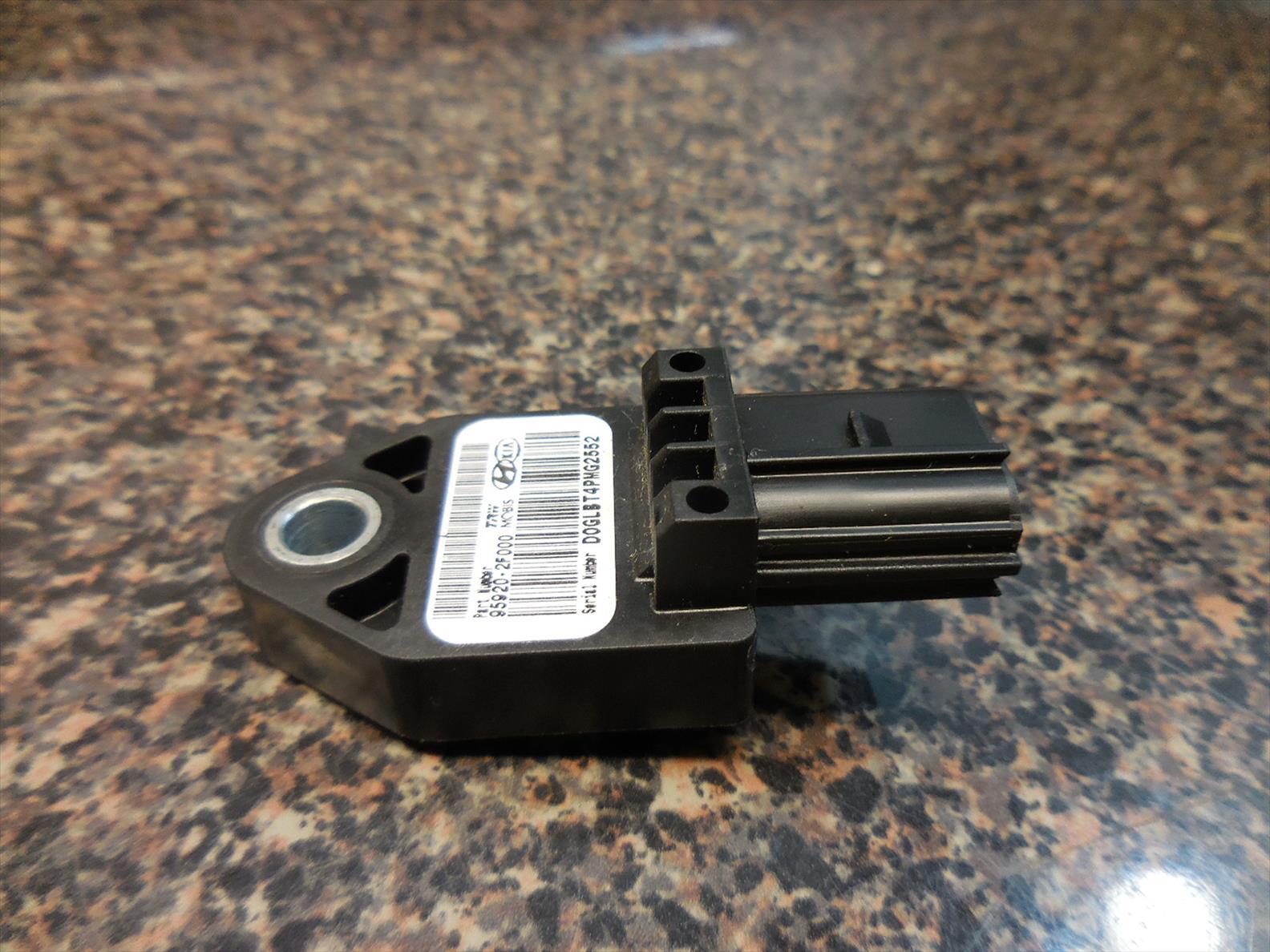 2006 HYUNDAI ENTOURAGE FRONT IMPACT SIDE CRASH SENSOR UNIT G-FORCE OEM ...