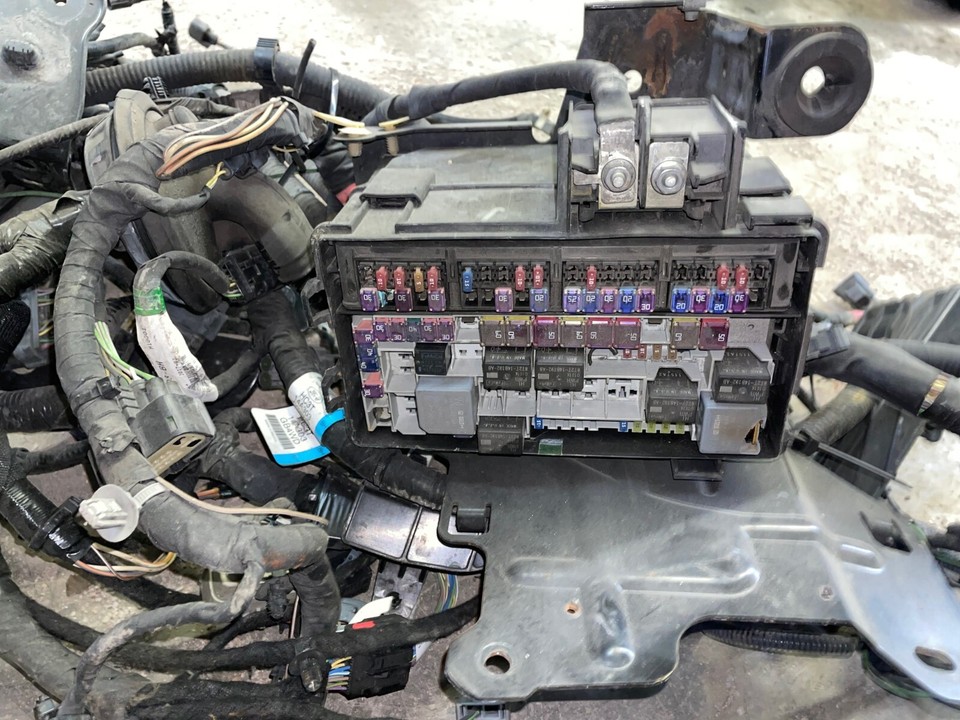 2017 FORD F250 SUPER DUTY ENGINE BAY HARNESS AND FUSE BOX HC3T-12A581 ...