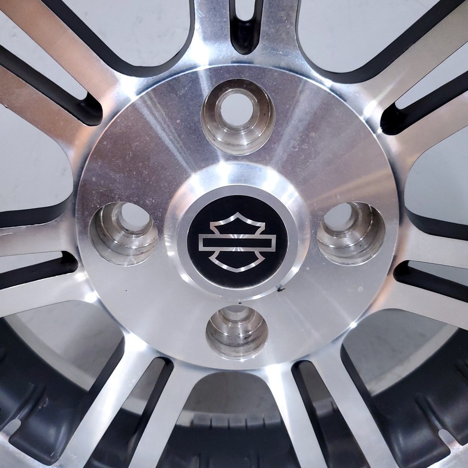 Harley-Davidson Tri Glide Rear Wheel 7 Spoke 15x5.5 Trike 2009-2024 ...