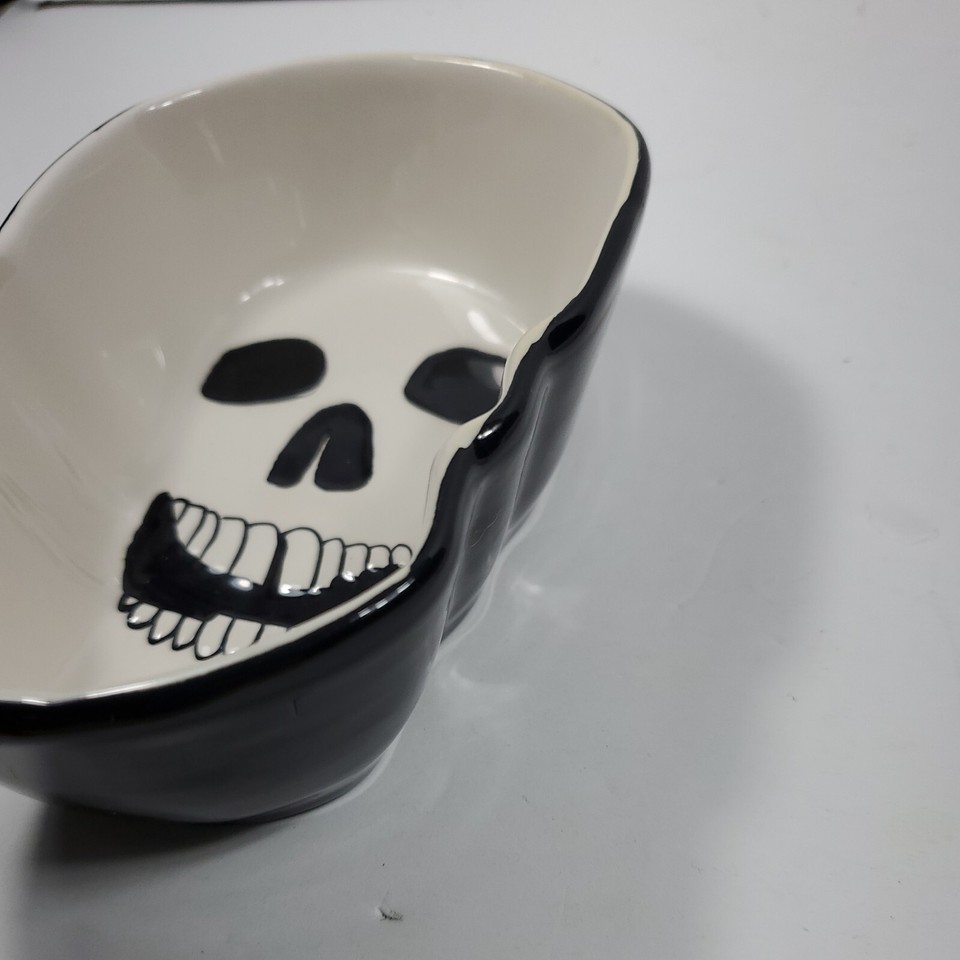 Season of the Witch Ceramic Skull Dish & Skull Spreader-Dennis East ...