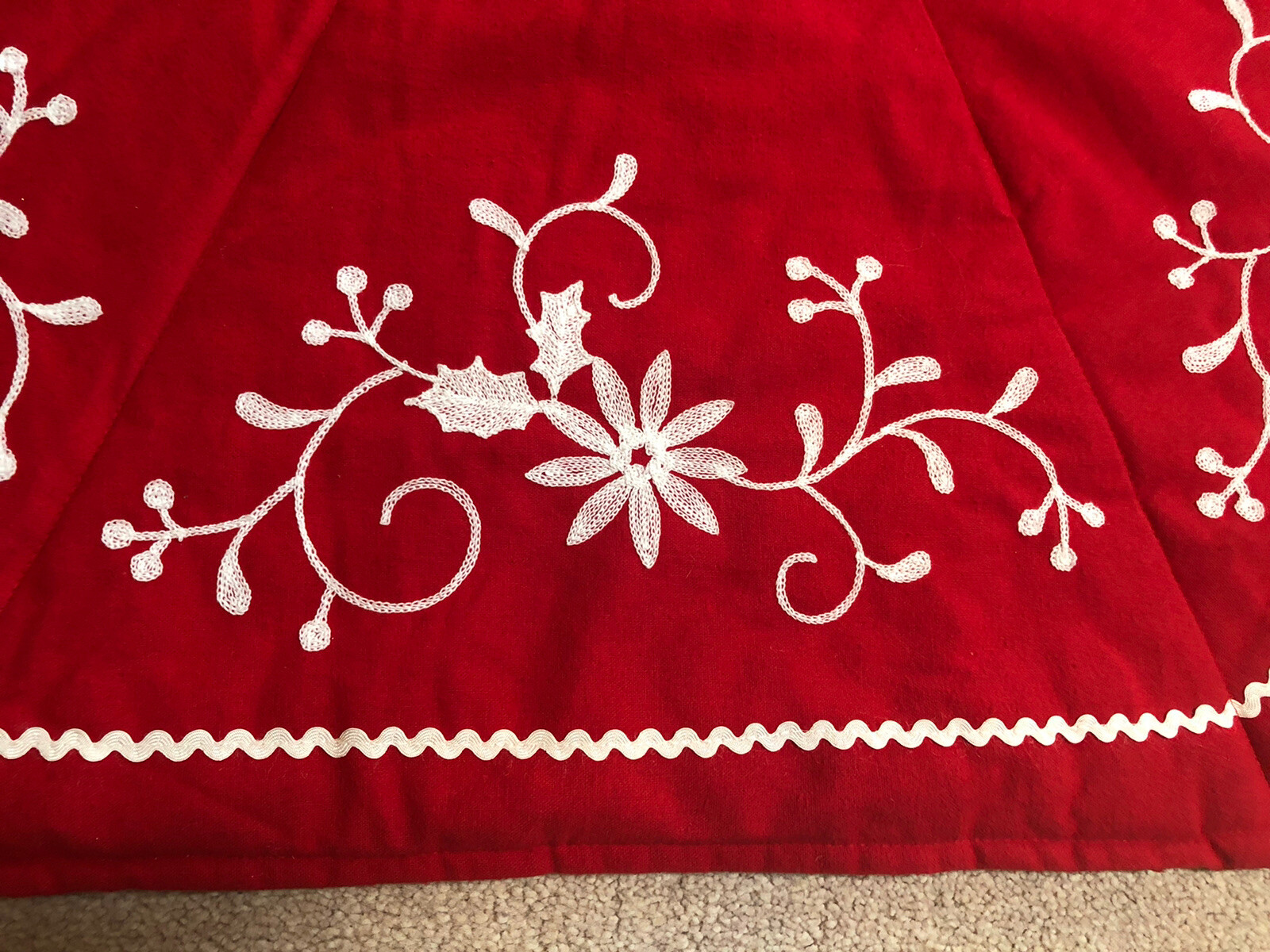 Vintage INSPIRED TREASURES 54” White Embroidered Rick Rack RED Puffy ...
