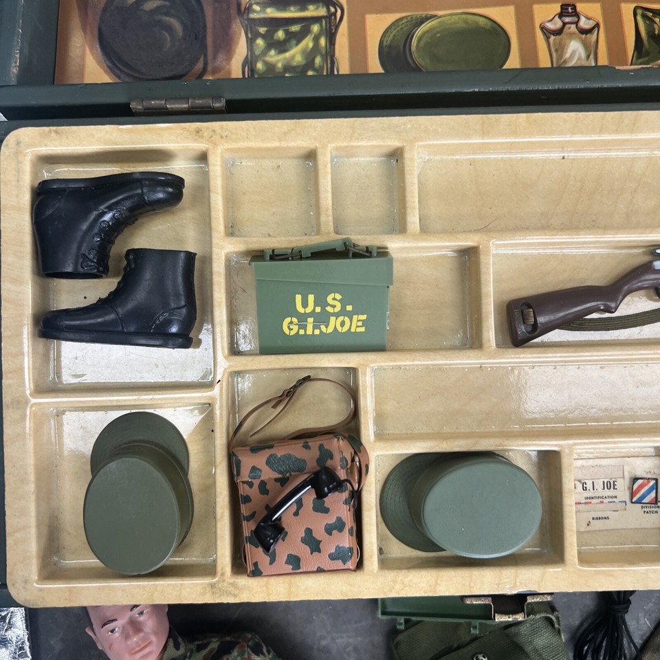 VINTAGE 1964 12" GI JOE W/ FOOTLOCKER & ACCESSORIES Plus Extras Lot ...