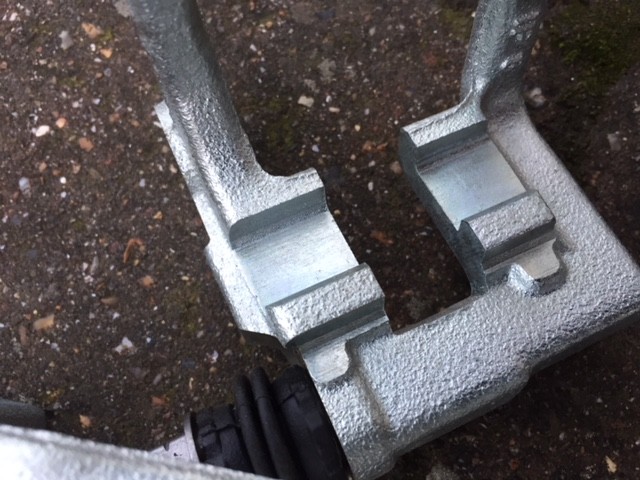 Freelander 2 rear brake caliper carrier mounting genuine LR005260 | eBay