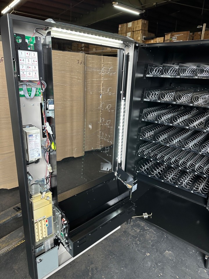 Automatic Products AP 113 VE Curve Revision Door Snack Vending Machine ...