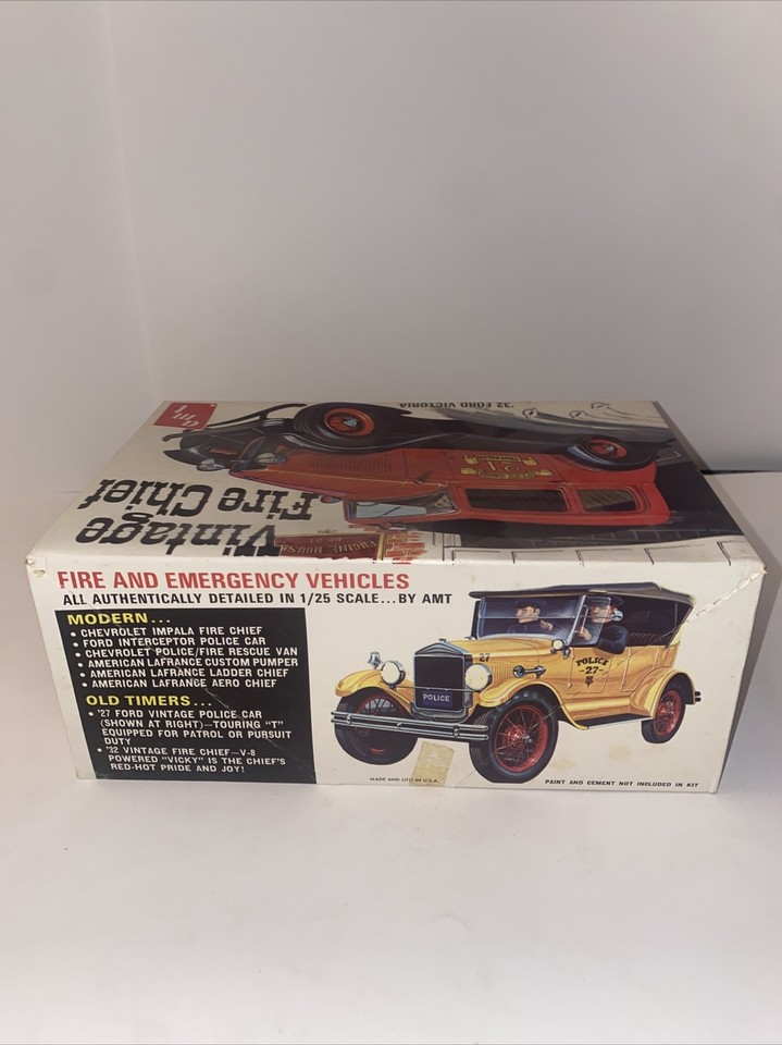 AMT Vintage Fire Chief Model Kit T177-225 Some Parts Sealed Inside -As ...