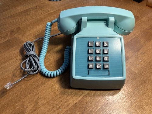 WORKING Turquoise Vintage Western Electric 2500D TouchTone Desk ...