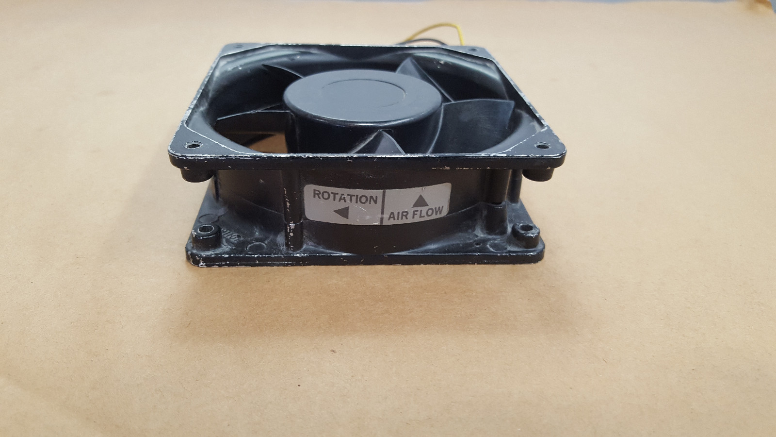 3 CENTAUR FANS Wired W/Switch's CR9A5 115/230V 50/60HZ 18/14W 3 PCS ...