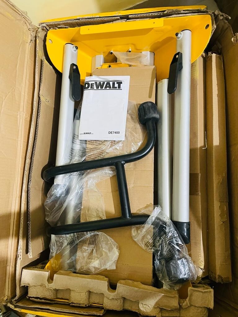 DeWalt DE7400 Heavy Duty Rolling Saw Workstation | eBay