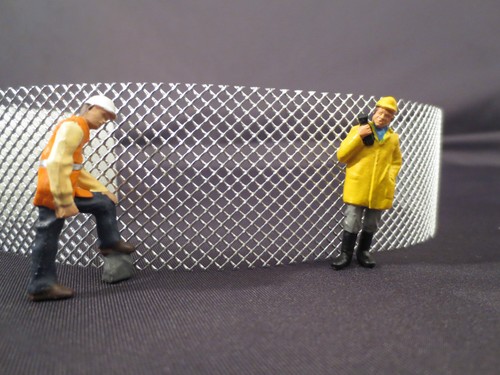 O SCALE CHAIN LINK FENCE / FENCING / LIONEL LAYOUT / DIORAMA / PART ...