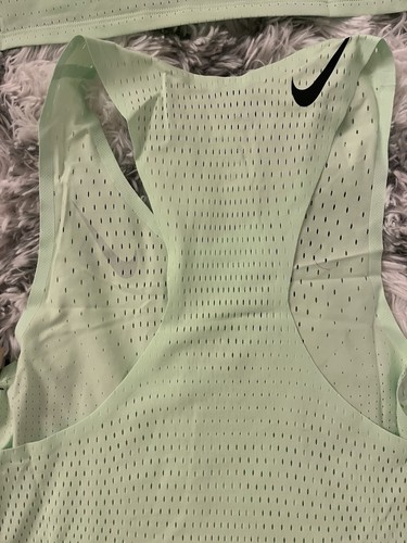 Nike ADV Aeroswift Men’s Running Singlet Tank Vapor Green FN4231 376 ...