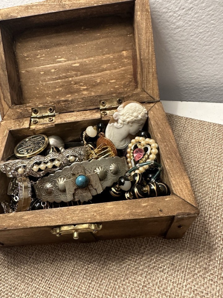 Vintage MOST WEARABLE Drawer Jewelry Lot | eBay