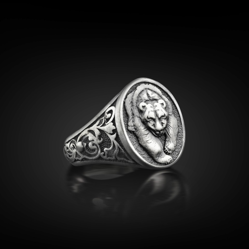 Scandinavian Bear Animal Signet Silver Men Ring, Engraved Nature Bear ...