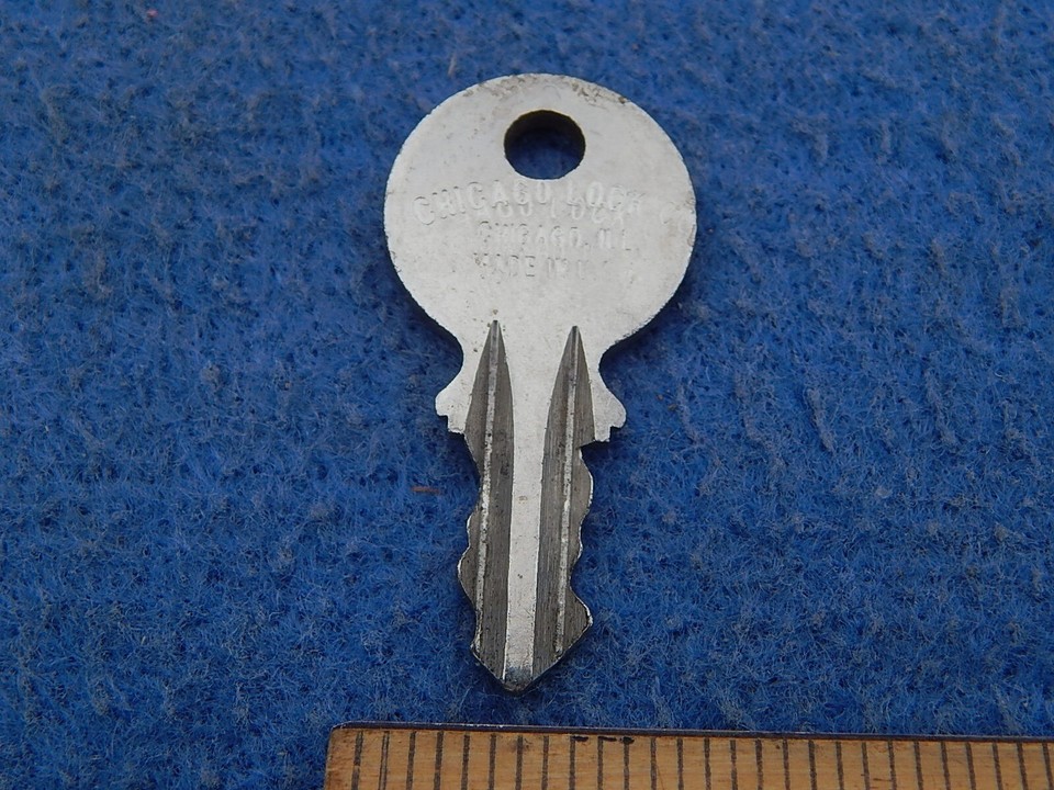 Wurlitzer 1600A 1650A Cabinet Key - repro (Wico) RW-85 key | eBay