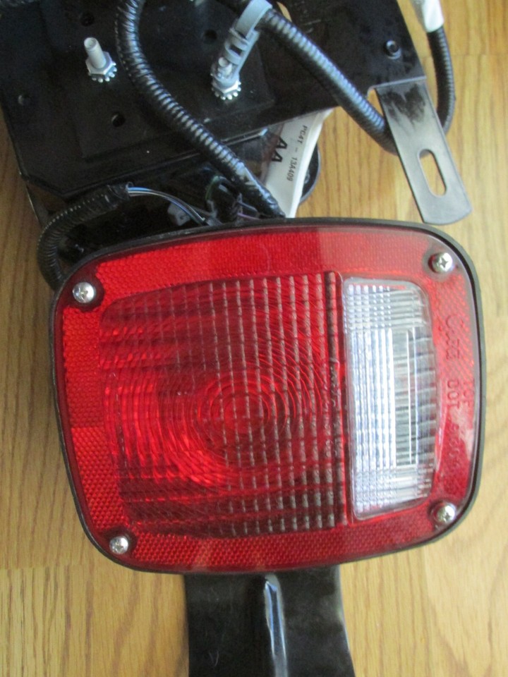 GROTE 9130 TRAILER TAIL LIGHTS WITH WIRE HARNESS BRACKETS BOLTS LICENSE ...