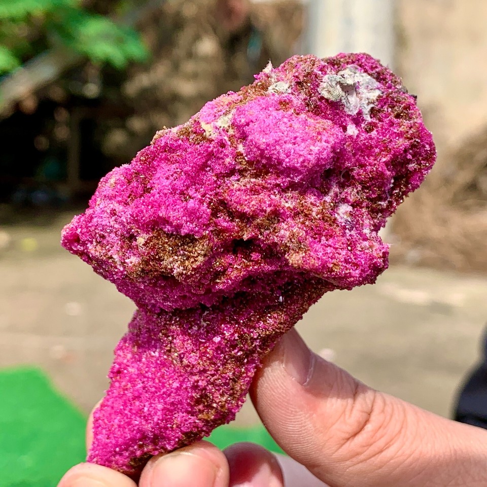 125G Natural coarse red corundum and phlogo mineral powder ruby raw ...