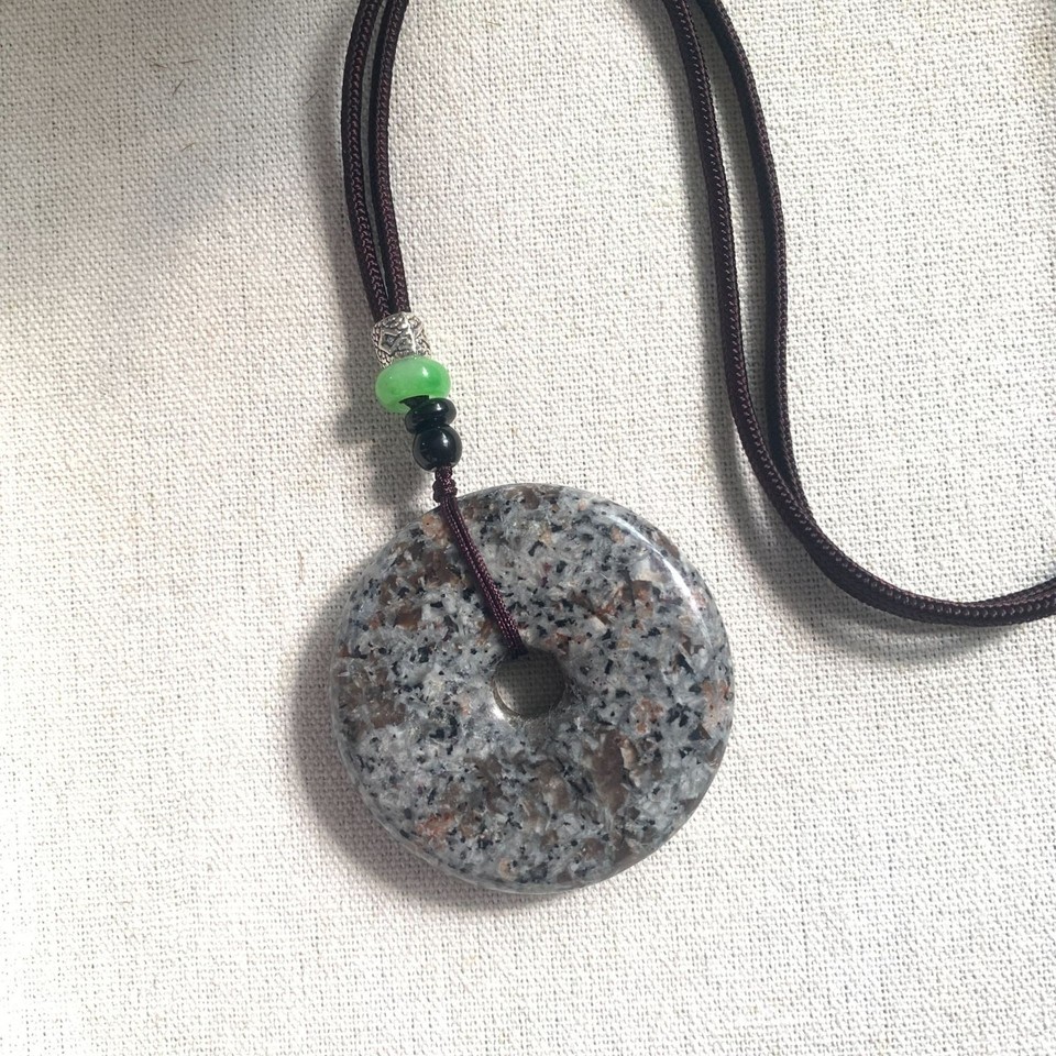 Yooperlite Glowing Sodalite UV Reactive Donut Pendant Healing Crystal ...