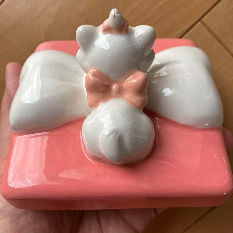 Disney The Aristocats Marie Ceramic Accessory Case Figurine | eBay