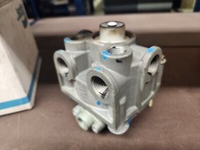 Bendix Brake Relay Valve T-298525-a 99010 for sale online | eBay