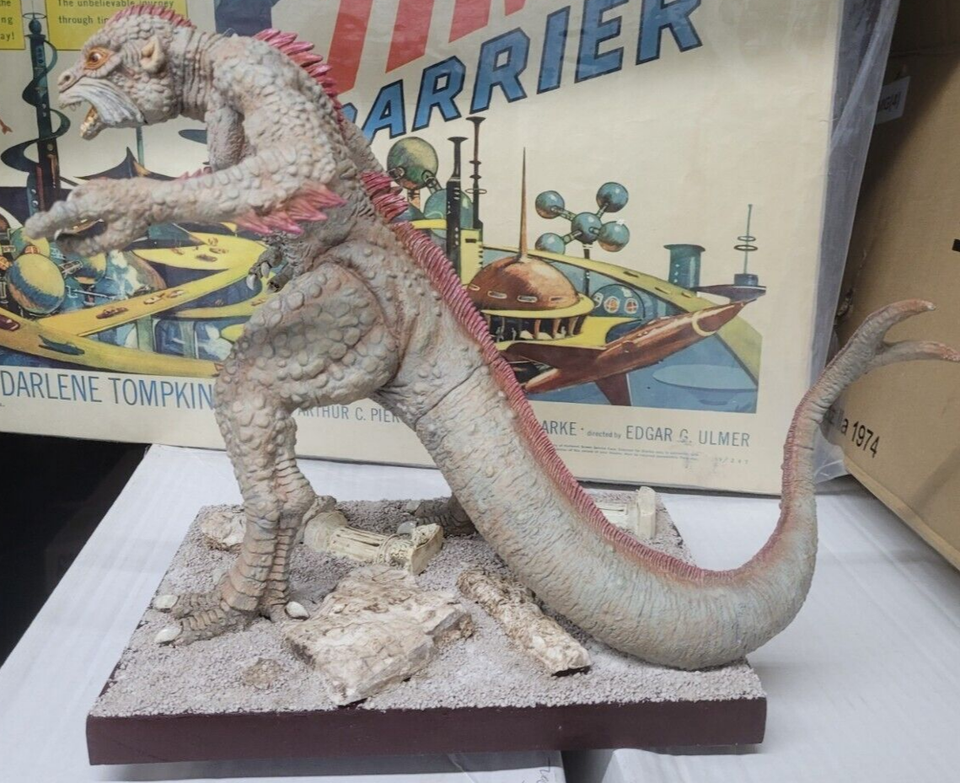 Built up Star Ace Ymir vinyl model kit Harryhausen X-Plus stop-motion ...