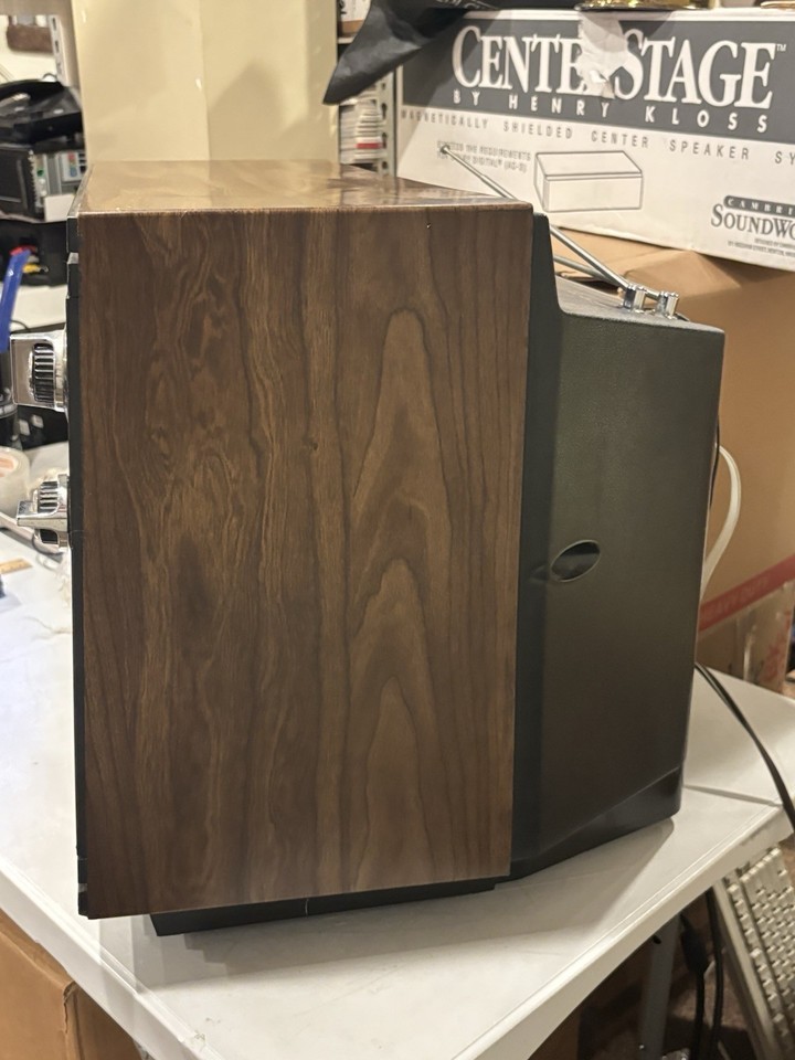 Vintage General Electric 19 Inch CRT TV Model 19PC3704W Woodgrain | eBay