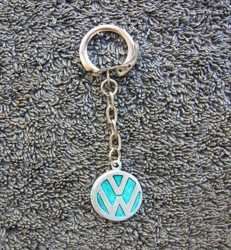 VW KEY CHAIN SPLIT OVAL BUG BEETLE VOLKSWAGEN COX 50ies GERMANY ...