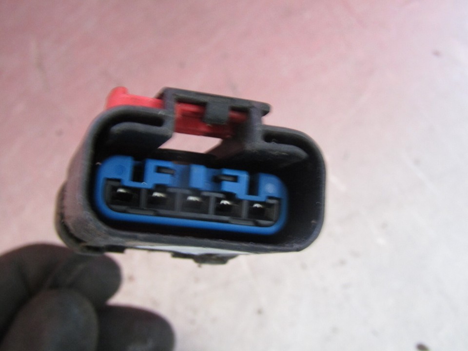 2000-2005 Dodge Neon OEM windshield wiper motor connector pigtail 01 02 ...