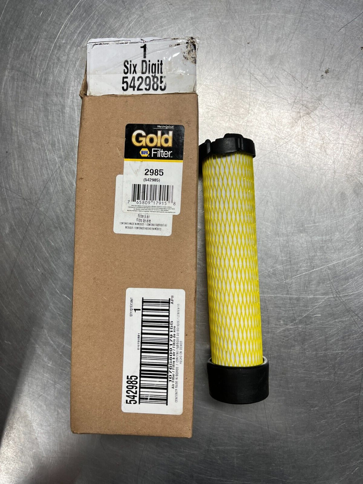 NAPA 2985 - Air filter cross reference