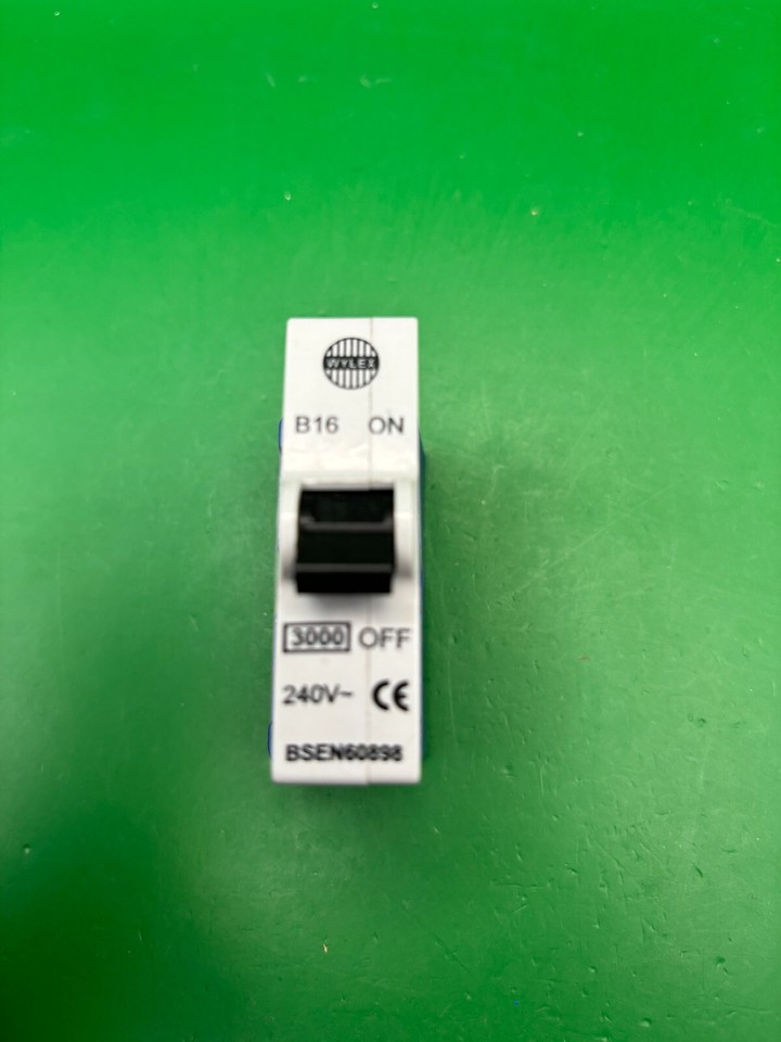 Wylex Plug In MCB ABB B6 B10 B16 B20 B32 B40 - NO BASE SHIELD INCLUDED ...